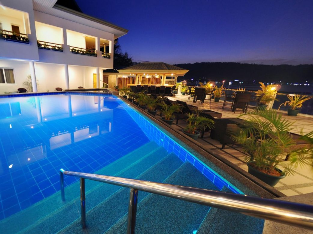 TOP 7 SUBIC BEACH RESORTS | Tomas Rosprim