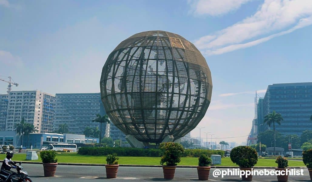Top 12 Things to Do in and around SM Mall of Asia (MOA) - Philippine Beach Guide